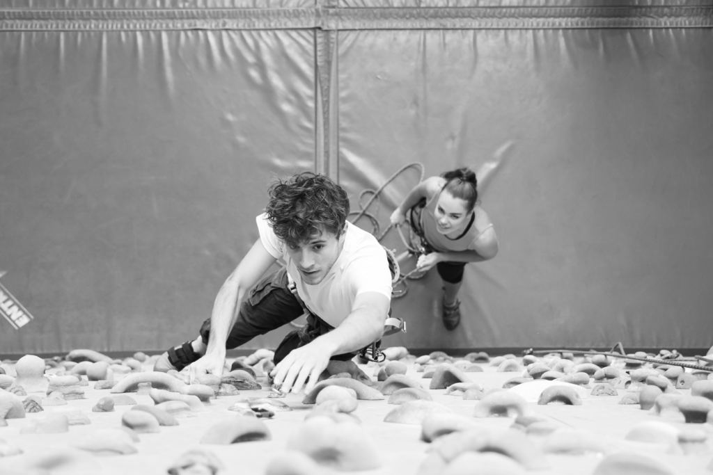 Climb Up Lyon Confluence : salle d'escalade